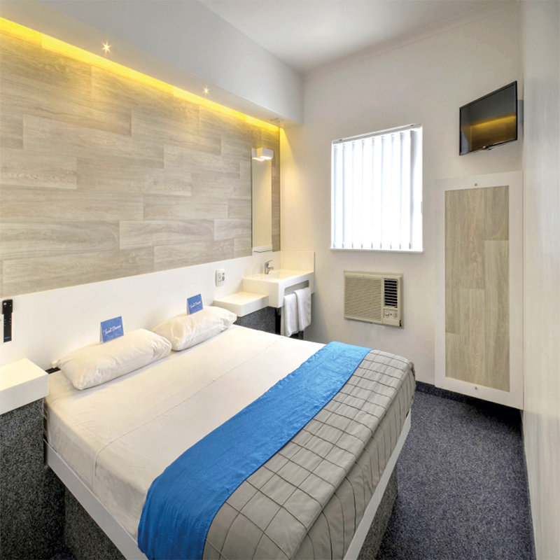 Check Inn Hotel